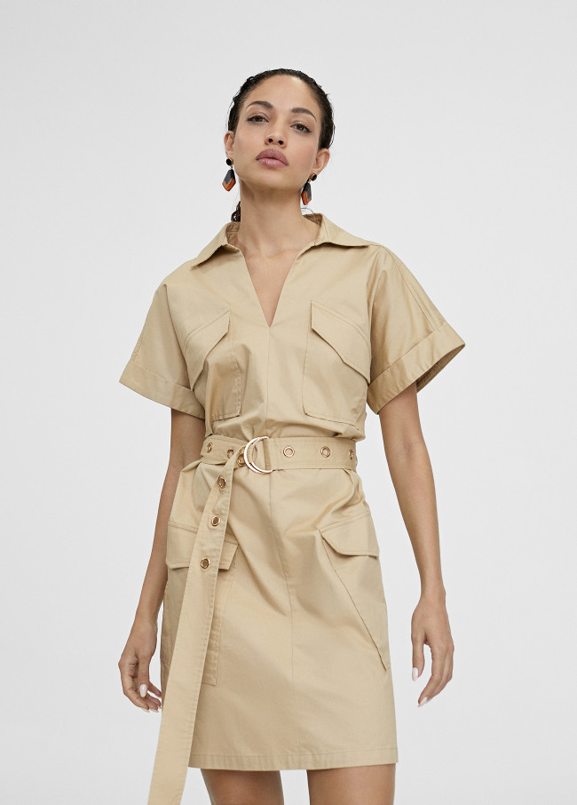 Vestido corto con bolsillos